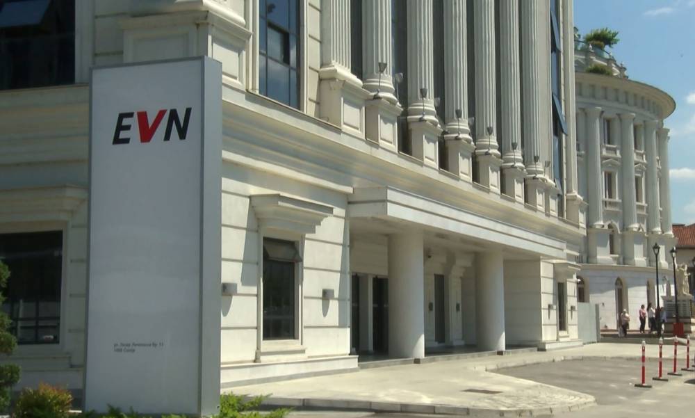 Притвор за шестмина, една осомничена остана без пасош и право на ...