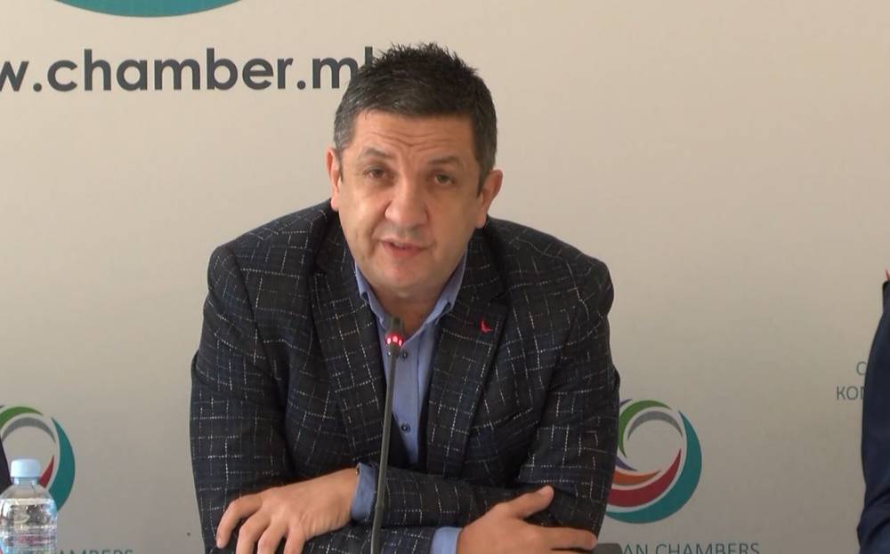 Запален автомобилот на Драган Митковски, доскорешен близок соработник ...