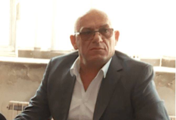 Исмет Гури се предаде на полицијата, спроведен е во Затвор Скопје ...